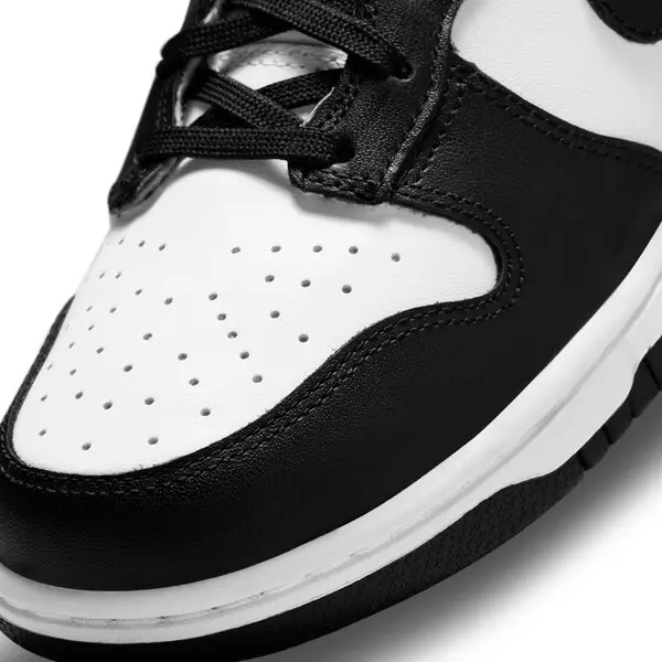Nike Hightop Lace Up Sneakers