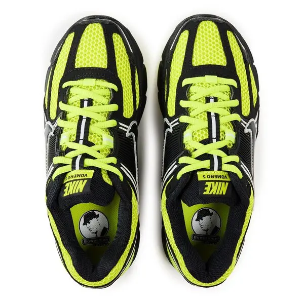 Nike Lowtop Laceup Running Sneaker