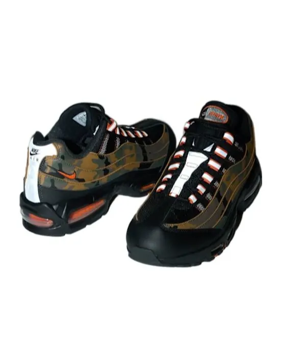 Nike Lace Up Sneakers With Visible Air Chamber