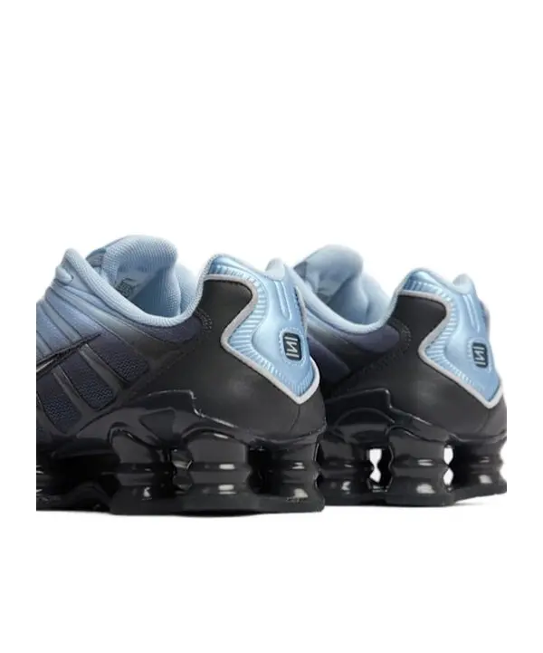 Nike Front Lace-up Sneakers - Black