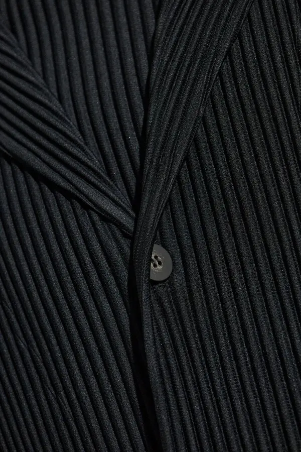Issey Miyake Button-fastening Coat