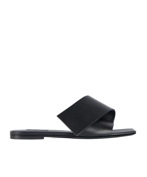 Givenchy Sliced Square Flat Sandals In Leather - Black