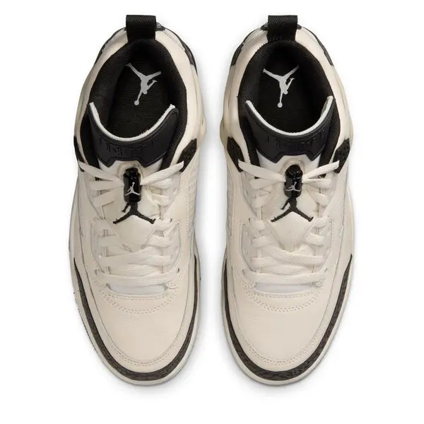 Nike Midtop Laceup Sneaker
