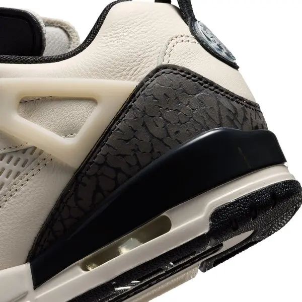 Nike Midtop Laceup Sneaker