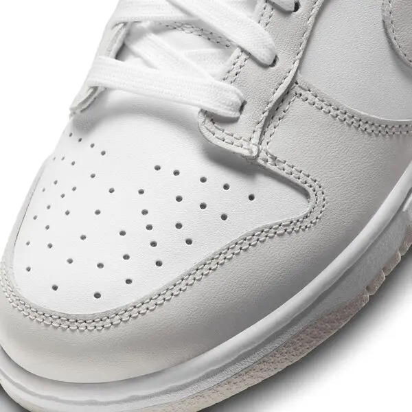 Nike Lowtop Laceup Sneaker
