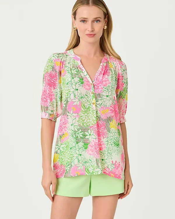 Lilly Pulitzer® Elsa Short Sleeve Silk Top - Resort White Mum Patch