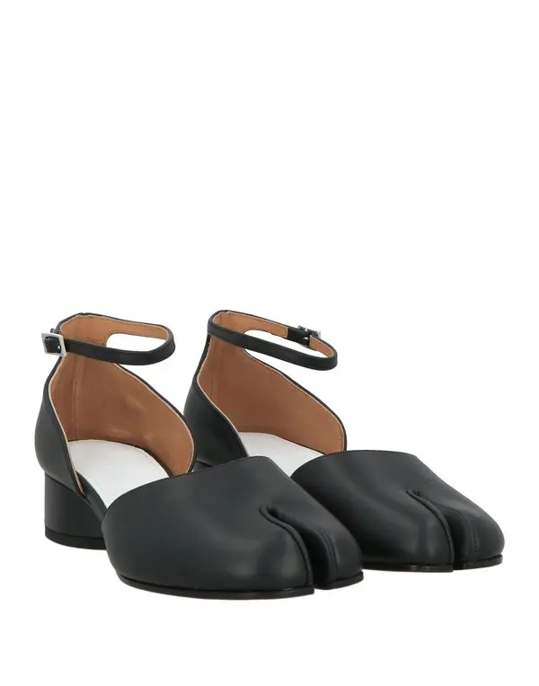 MAISON MARGIELA Solid Color Courts