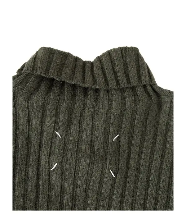 MAISON MARGIELA Ribbed Turtleneck Sweater