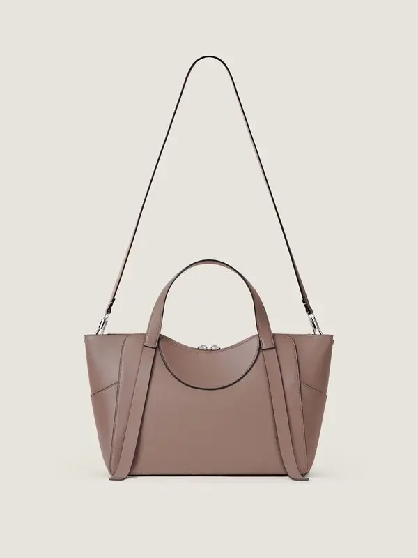 Givenchy Medium The Snatch Bag In Grained Leather