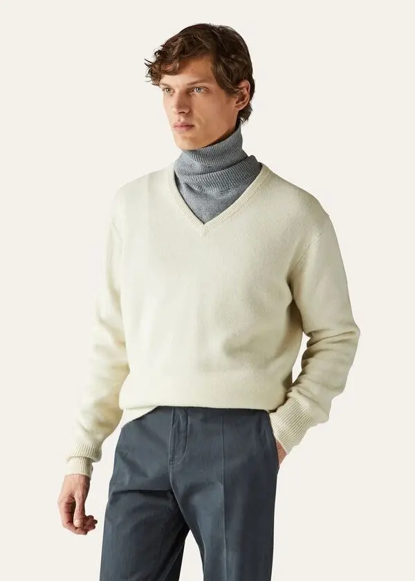 Loro Piana V-neck Cashmere Long-sleeved Sweater