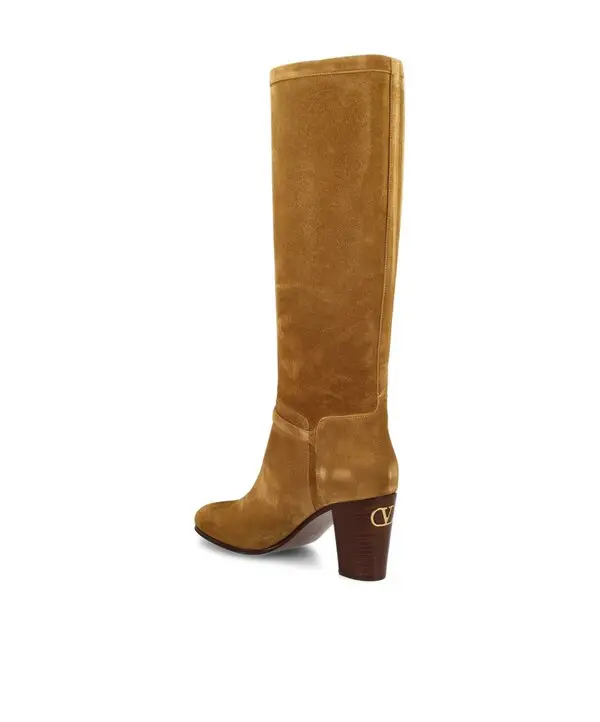 Valentino Garavani Vlogo Signature Pointed Toe Boots