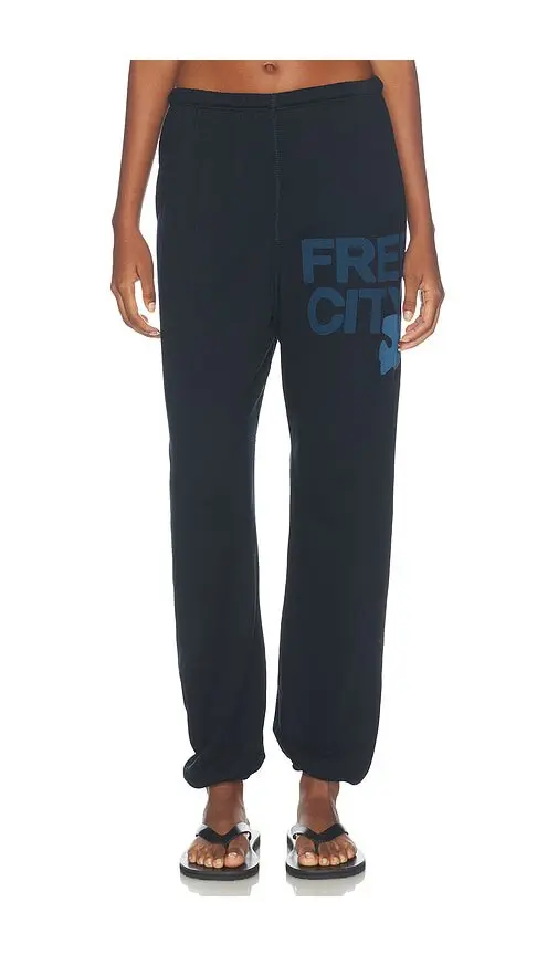 FREECITY Superfluff Lux Og Sweatpant In Navy - Squids Blue