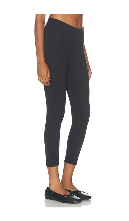 437 The Cropped Legging