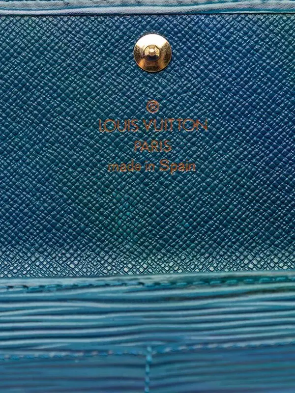 LOUIS VUITTON 1996 Epi Sarah Wallet Long Wallets
