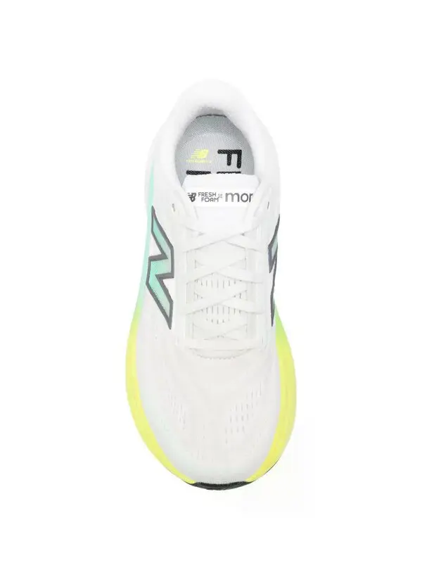 NEW BALANCE Fresh Foam More Sneakers