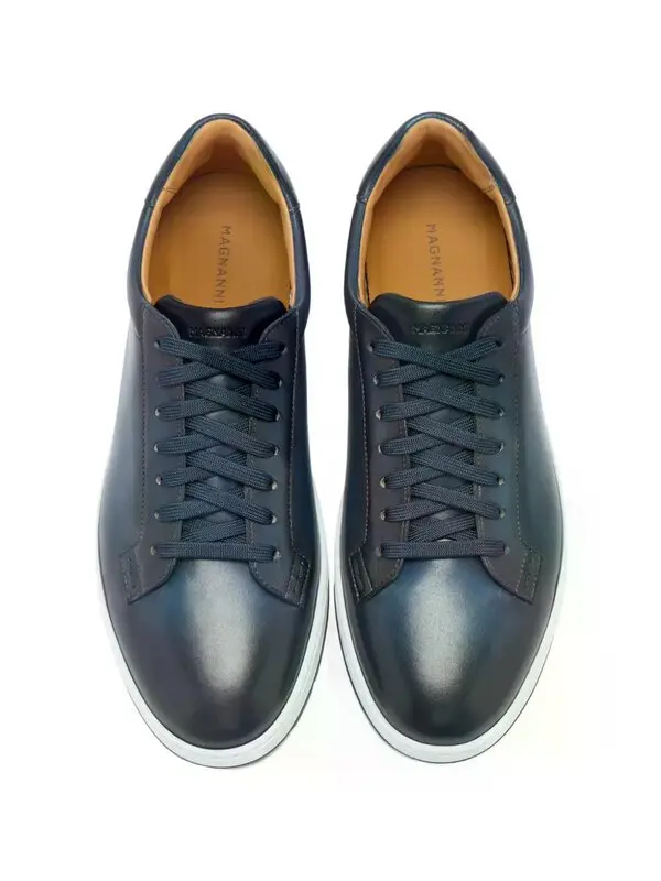 Magnanni Kona Lo Leather Sneakers