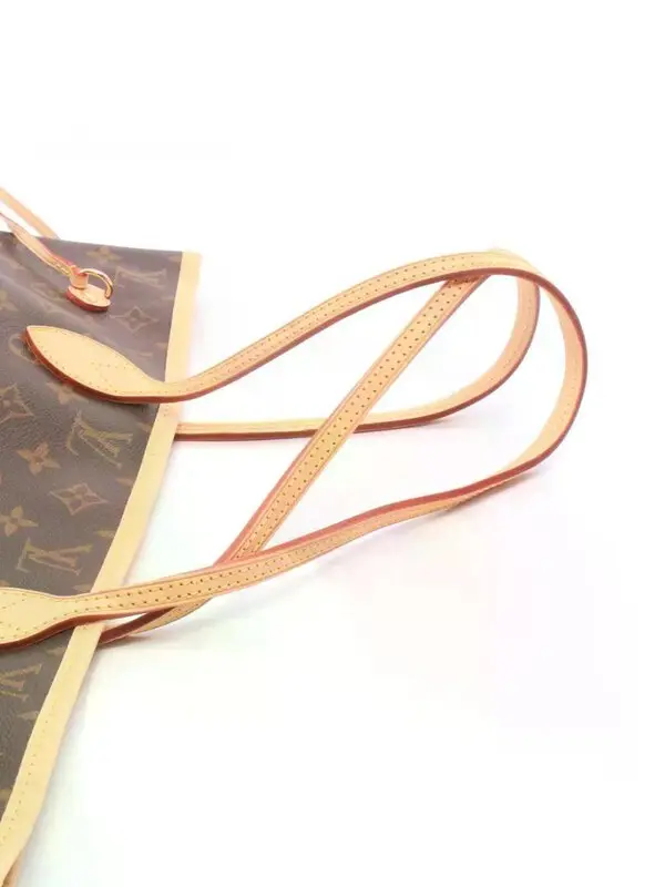 LOUIS VUITTON 2000-2026 Monogram Neverfull Mm Tote Bag