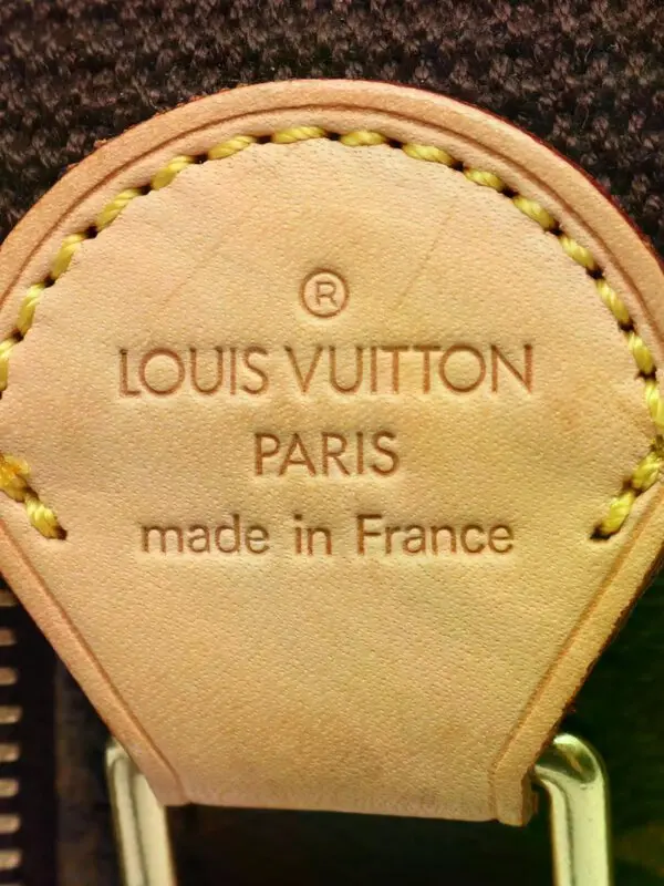 LOUIS VUITTON 2005 Monogram Reporter Pm Crossbody Bag