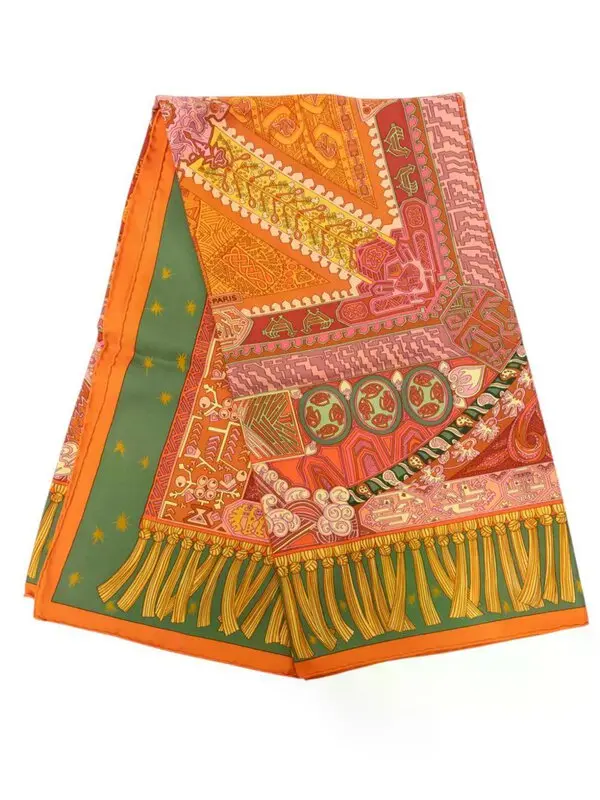 Hermès 2000-2026 Sur Un Tapis Volant Silk Scarf 90 Scarves - Orange