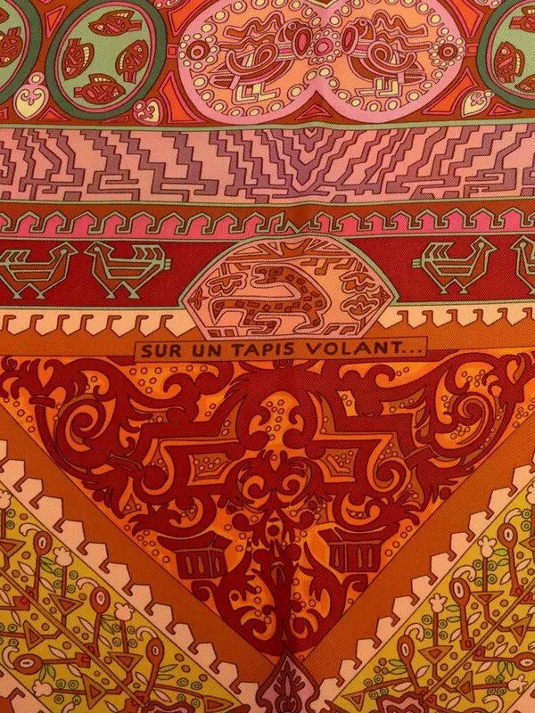 Hermès 2000-2026 Sur Un Tapis Volant Silk Scarf 90 Scarves - Orange