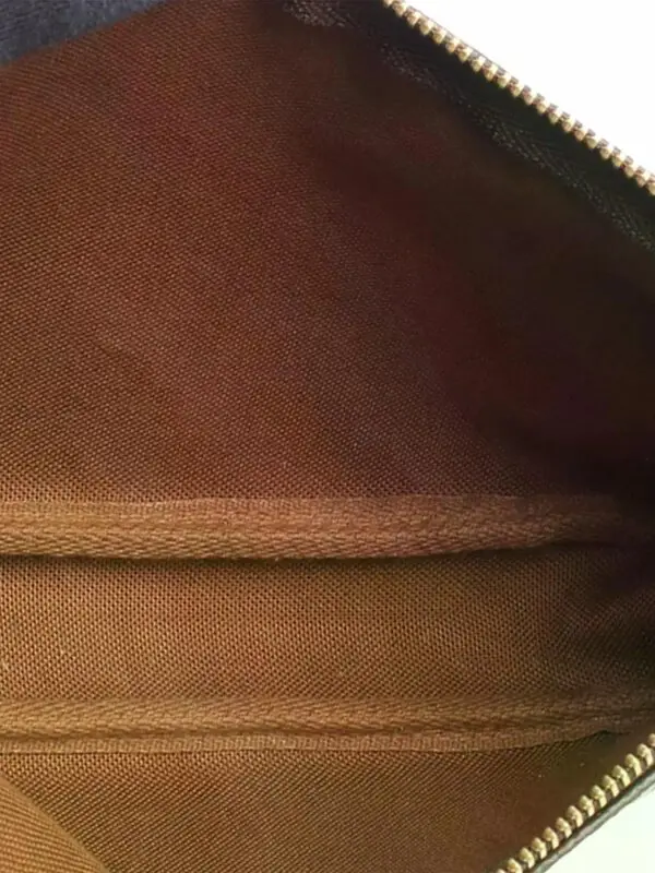 LOUIS VUITTON 2001 Monogram Pochette Accessoires Shoulder Bag