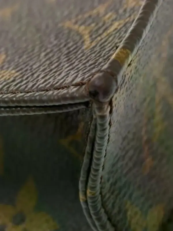 LOUIS VUITTON 2010-2020s Petit Sac Plat Monogram Tote Bag