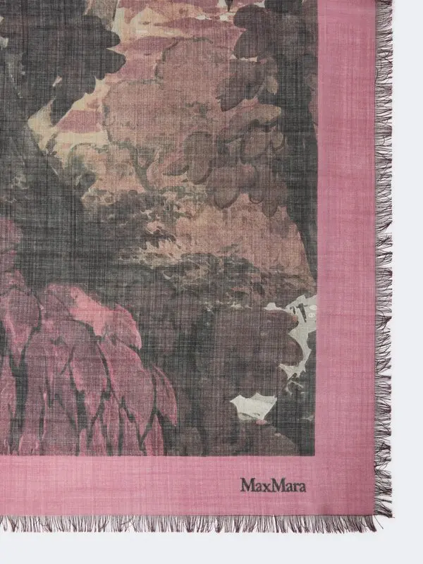 Max Mara Wool And Silk Shawl Shaded Pink