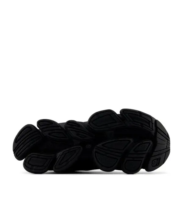 NEW BALANCE Chunky Dad Sneakers - Black