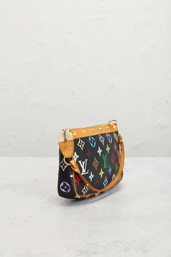 LOUIS VUITTON Monogram Pochette Accessories Shoulder Bag - Black