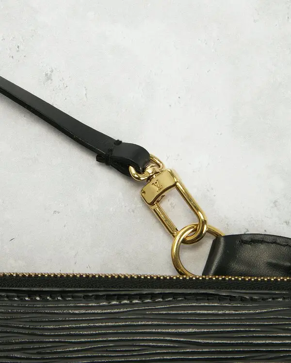 FWRD RENEW Bolso Louis Vuitton - Black