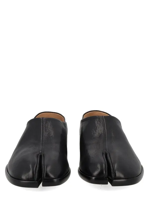 MAISON MARGIELA Tabi Slip-on Leather Flats