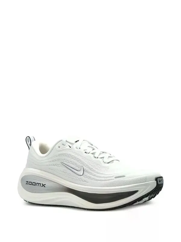 Nike Vomero Plus Sneakers - White