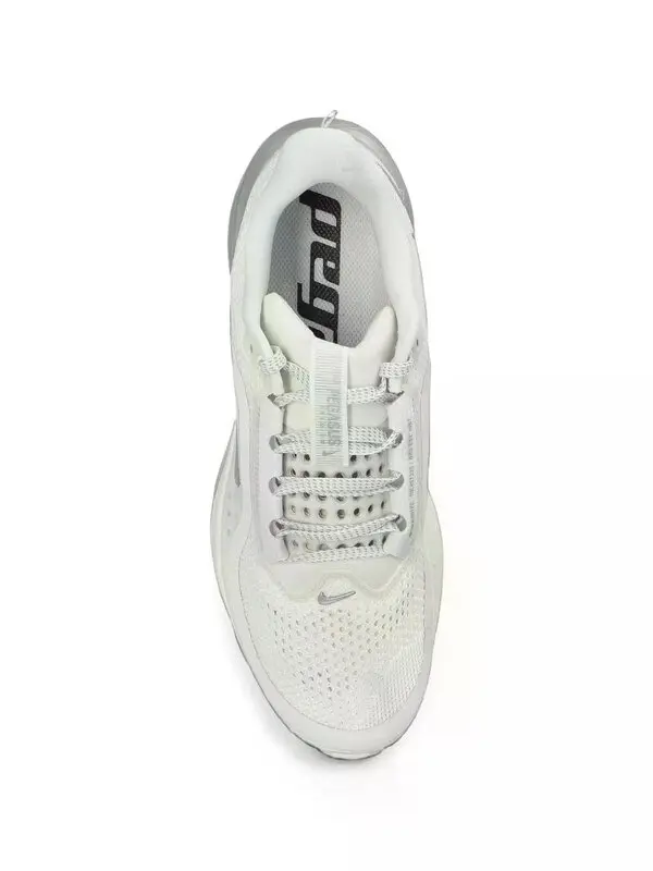 Nike Pegasus Premium Ess Sneakers