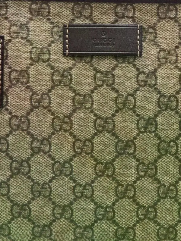 Gucci Gg Supreme Monogram Shoulder Bag