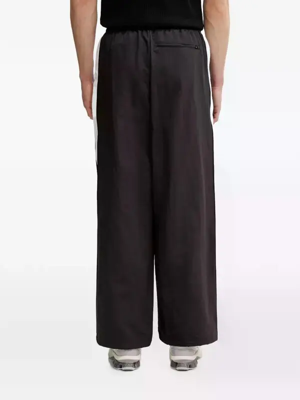 PUMA T7 Logo-print Side-stripe Track Pants