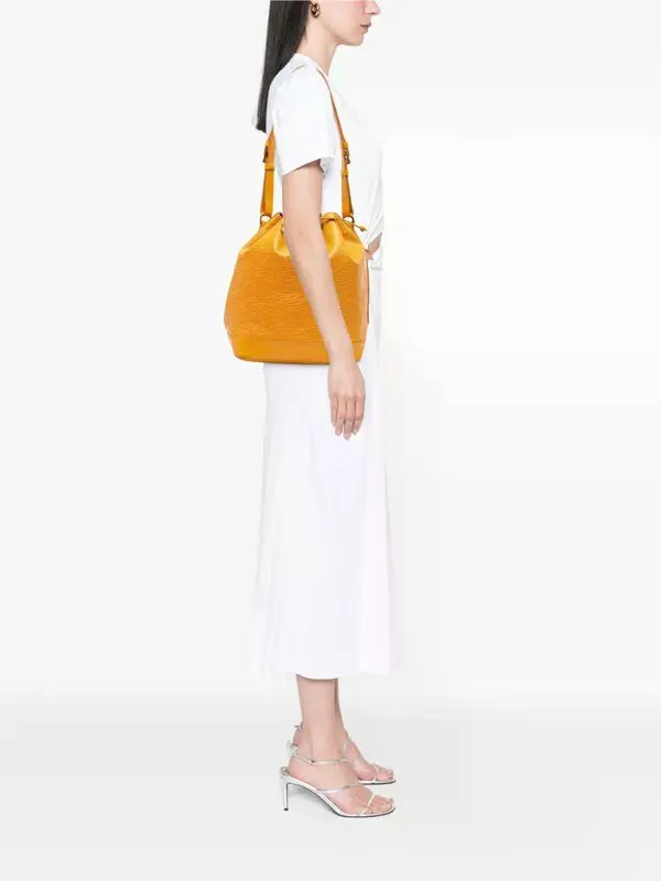 LOUIS VUITTON Epi Noe Gm Bucket Bag - Yellow