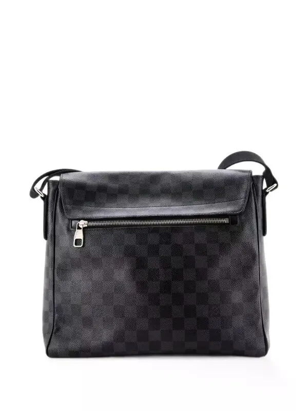 LOUIS VUITTON Damier Graphite Gm Messenger Bag