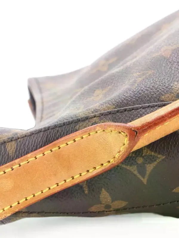 LOUIS VUITTON Monogram Canvas Gm Shoulder Bag