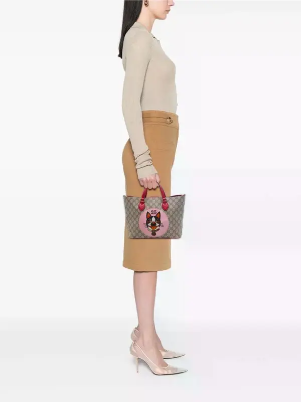 Gucci Gg Supreme Web Bosco Satchel - Neutrals