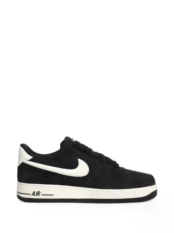 Nike Force 1 '07 Lv8 Suede Sneakers