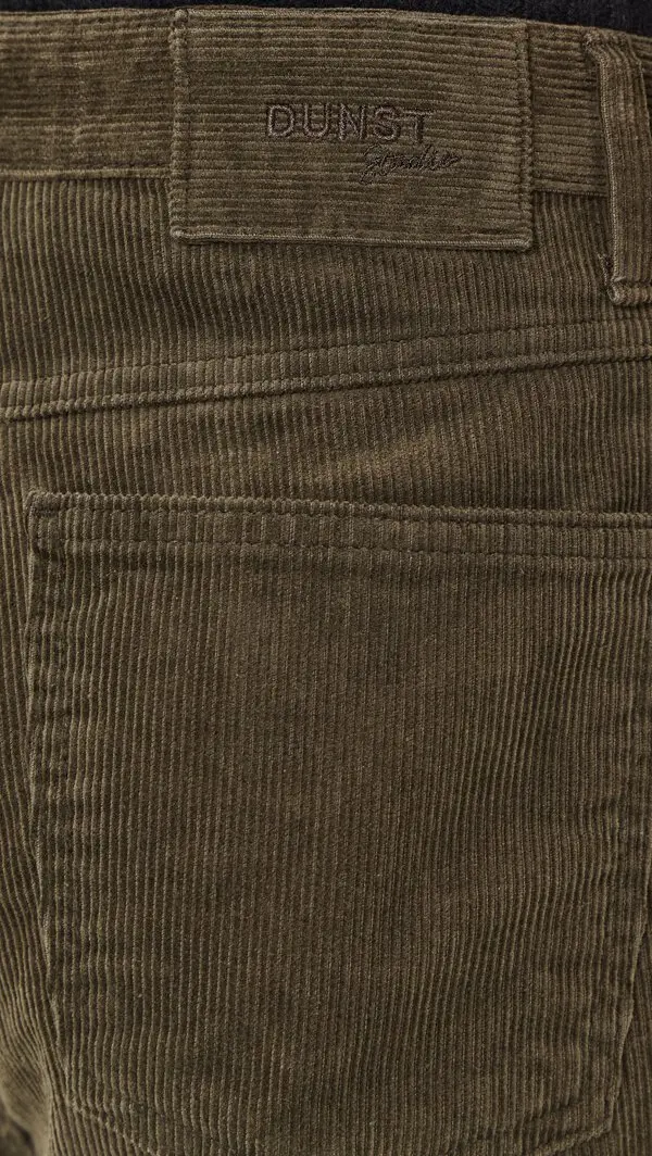 DUNST 90s Wide Corduroy Jeans