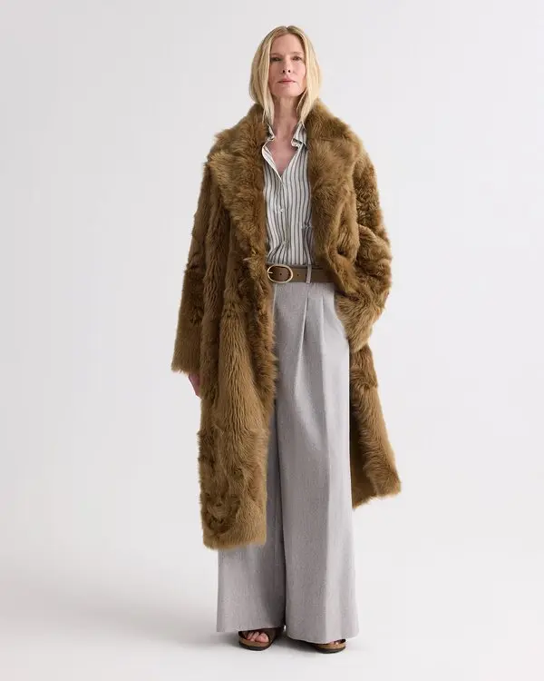 TWP Theodore Coat In Short-hair Lamb Shearling - Kangaroo