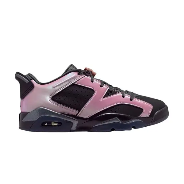 JORDAN Wmns 6 Low Sneakers - Black