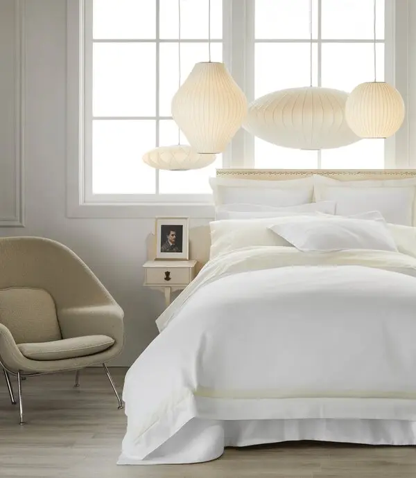 PEACOCK ALLEY Soprano Trim Sateen Duvet Cover - Ivory