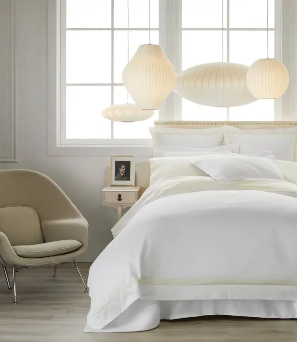 PEACOCK ALLEY Soprano Trim Sateen Duvet Cover - Platinum