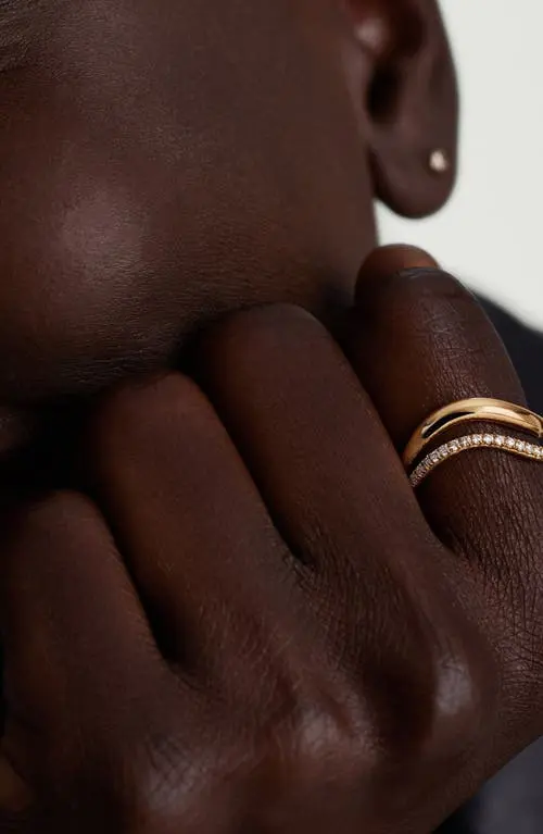 Mejuri Dôme Figure Pavé Ring