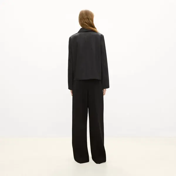 Theory Boxy Patch Pocket Jacket In Trench Cotton - Black