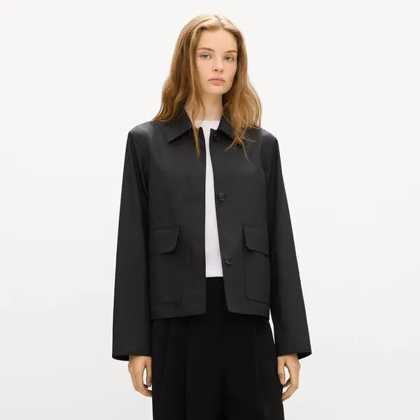 Theory Boxy Patch Pocket Jacket In Trench Cotton - Black