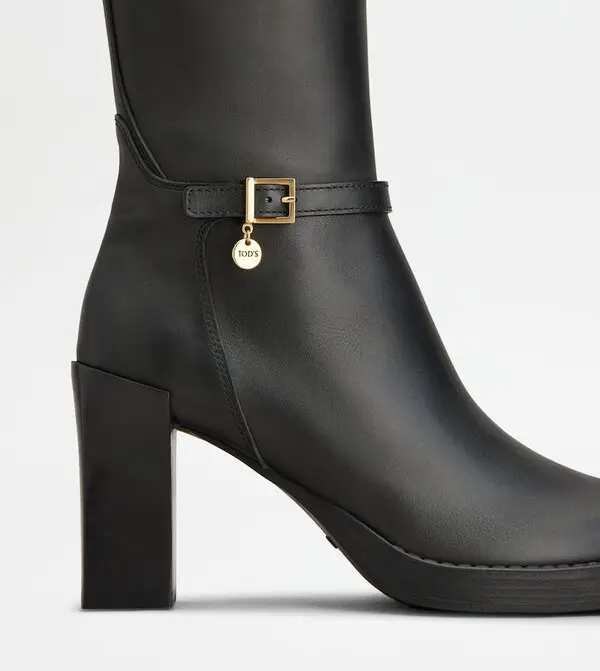 TOD'S Heeled Leather Ankle Boots With Buckle Detail