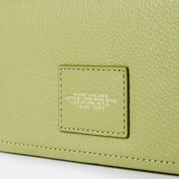 Marc Jacobs Grained Leather Mini Crossbody Bag - Green